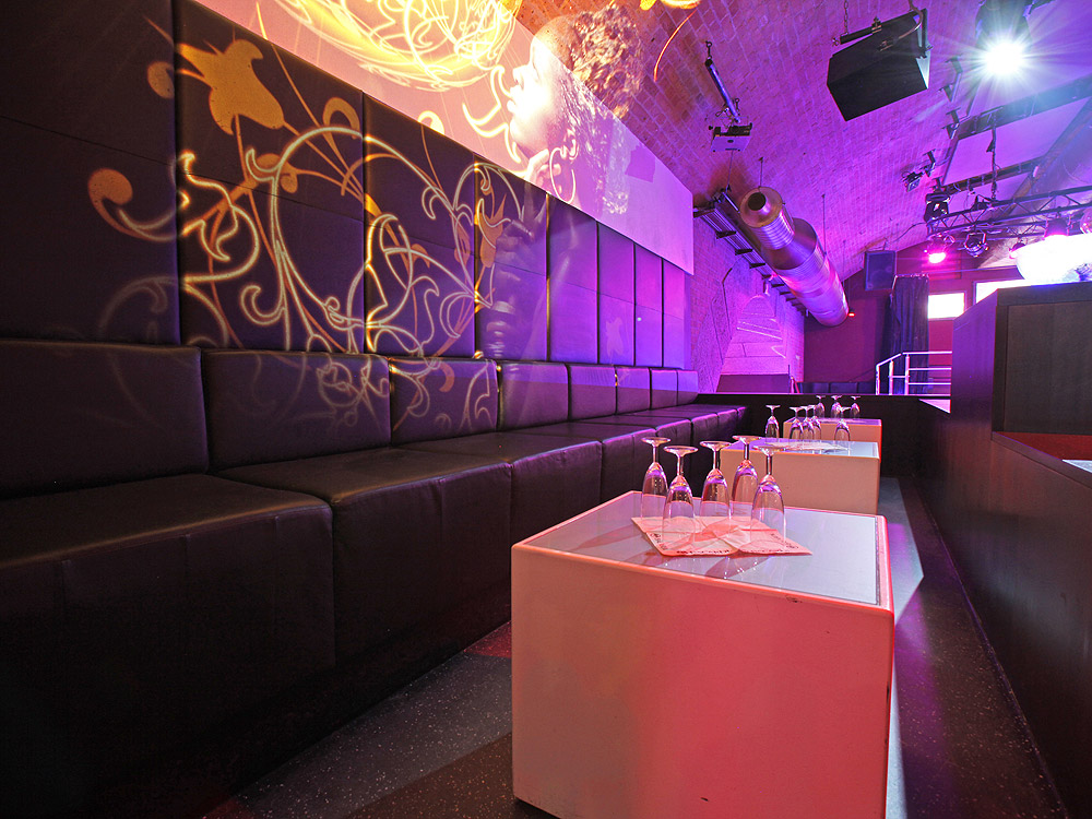 Clublocation nähe Warschauer Straße in Friedrichshain - Partyraum ...