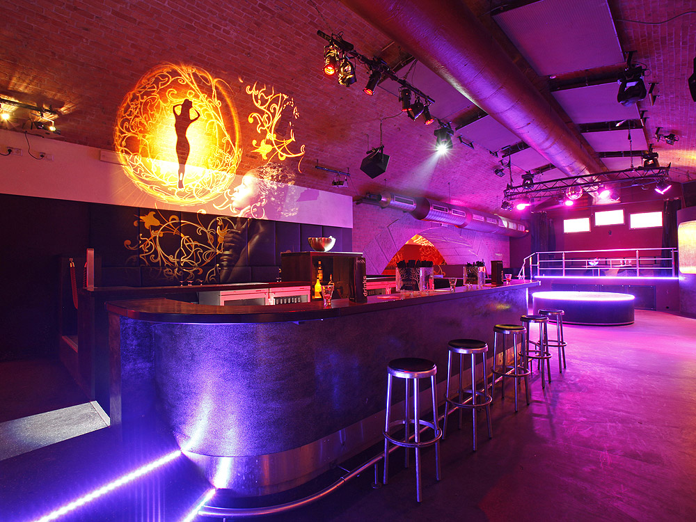 Clublocation nähe Warschauer Straße in Friedrichshain - Partyraum ...